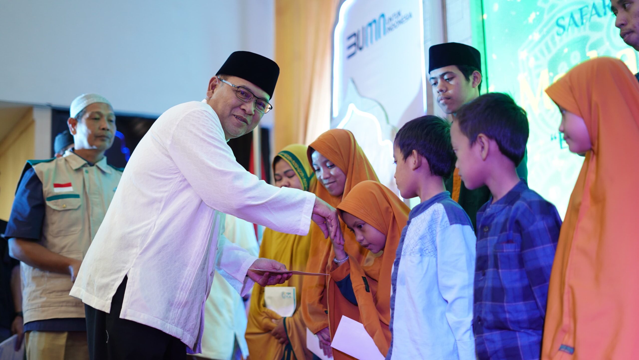 Jalin Kebersamaan dan Tingkatkan Kepedulian Sosial : PLN UIP Sulawesi Gelar Safari Ramadan dan ...